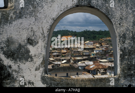 Fort Metal Cross, old slave and gold trading centre, Dixcove, Ghana ...