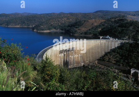 Kariba Dam, dam wall with hydroelectric plant, Zambia, Zimbabwe Stock ...