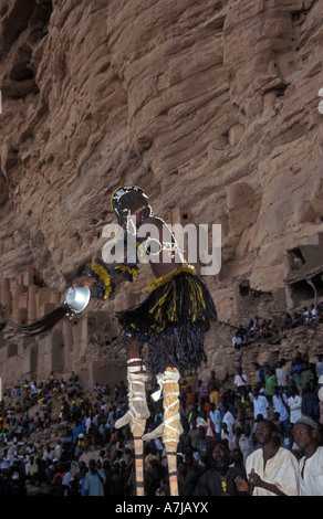 People dance on the ceremony of Dama Festival in Jiangzi, southwest ...