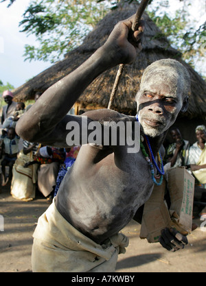 Ethiopia - traditional dance of the men from the Anyuak tribe Stock ...