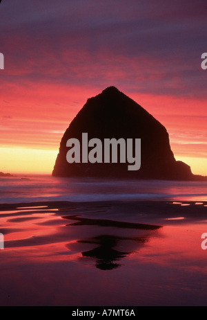 USA, Oregon, Silhouette of Haystack Rock at Cannon Beach Stock Photo ...
