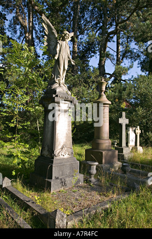 Cathays Cemetery, Cardiff, Wales, UK. View of fantastic architecture of ...