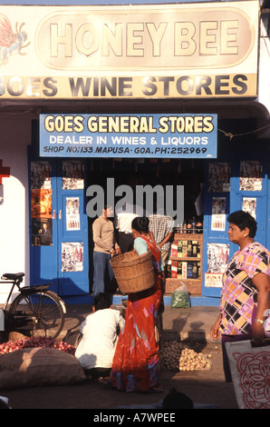 A liquor shop in Goa India Stock Photo - Alamy