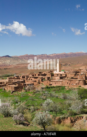 MOROCCO, South of the High Atlas, TIZI, N, TICHKA Pass Road: TELOUET ...