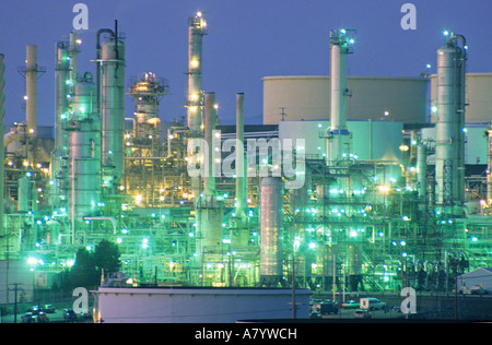 Refinery at dusk. Rodeo, California Stock Photo - Alamy