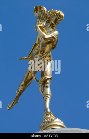 Gold statue Bank of england Threadneedle Street, Shakespeare’s Ariel ...