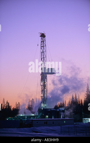Oil and gas land based drilling rig Stock Photo - Alamy