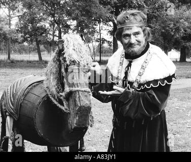 CARRY ON LAUGHING 1975 UK TV series based on the Carry On films - see ...