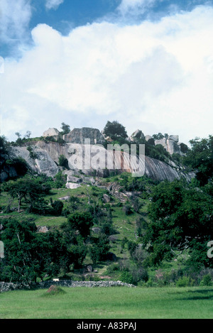 The hill complex at Great Zimbabwe Ruins Stock Photo - Alamy