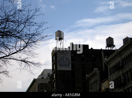 Water tanks on the rooftop of an office building in midtown Manhattan ...