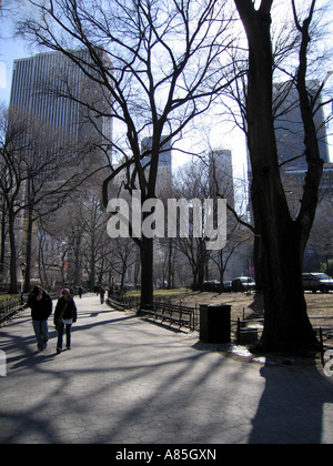 People walk in Washington Square Park, Manhattan, New York City. (Photo ...