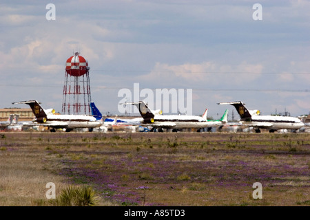 Boeing 727 jet scrap yard at Roswell, New Mexico Stock Photo - Alamy