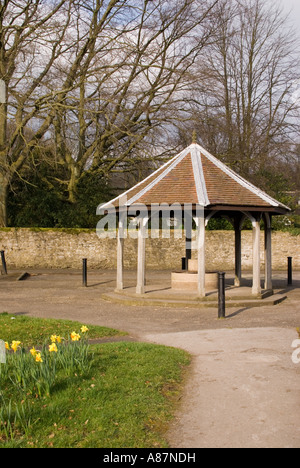 Parish Water Pump at Ashford-in-the-Water, Derbyshire Stock Photo - Alamy