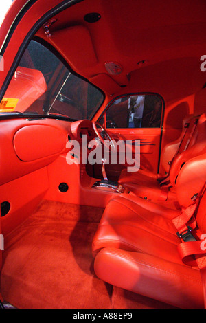 RED FJ HOLDEN UTE UTILITY AT A CAR SHOW BAPDB6522 Stock Photo - Alamy