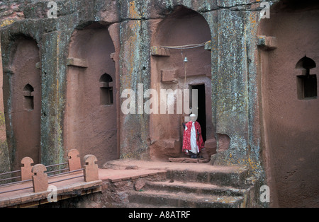 underground church, Lalibela, Ethiopia Stock Photo: 27090604 - Alamy