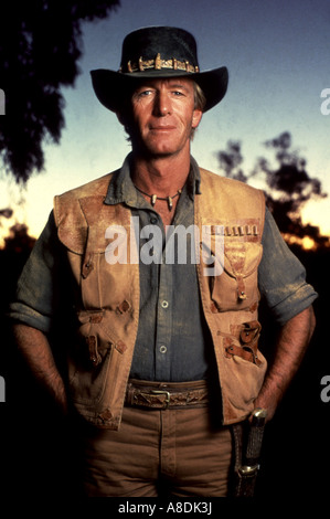 CROCODILE DUNDEE, Paul Hogan, 1986 Stock Photo - Alamy