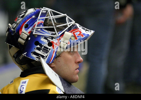 Mike Dunham goalie from NY Rangers playing in Skellefteå AIK Sweden ...