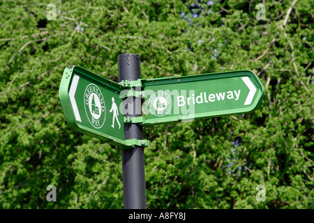 A bridle-path sign showing a route for horse riders Stock Photo - Alamy