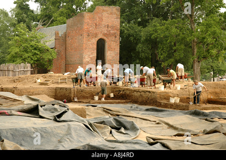 Historic Jamestowne jamestown archaeological dig Stock Photo - Alamy
