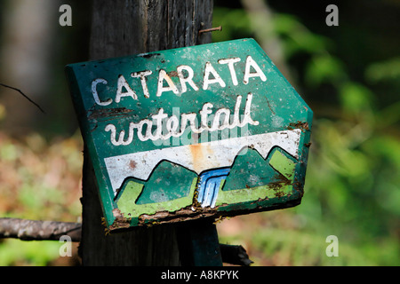 Waterfall, Savegre Valley, Costa Rica Stock Photo - Alamy