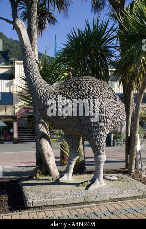 Concrete model of the extinct flightless Giant moa Dinornis robustus ...