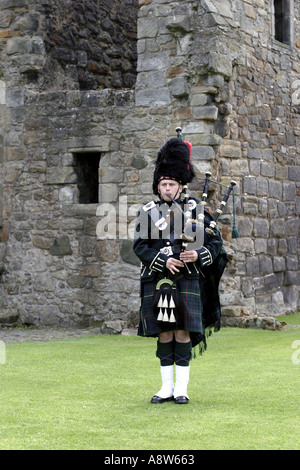 Scottish Bag piper Stock Photo - Alamy
