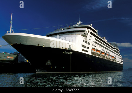 Holland America Cruise Lines Veendam Passengers gather around pool in ...