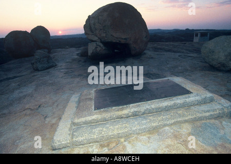 The grave of Cecil John Rhodes at World s view in Matobo National Park ...