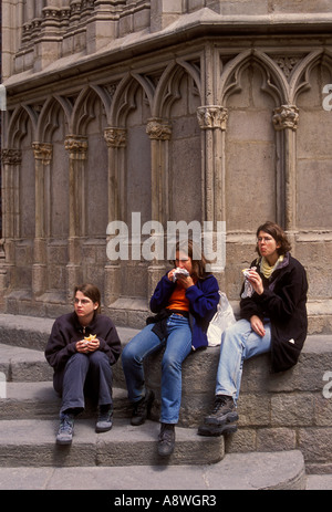 Spaniards, Spaniard, Spanish people, Spanish girls, Spanish students ...