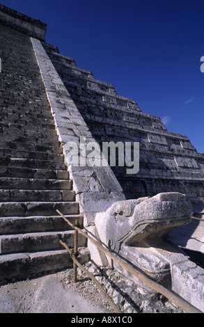 Kukulcan serpent snake El Castillo Mayan Chichen Itza pyramid Mexico ...