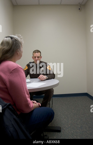 Sheriff s deputy interviews a witness Saline County Sheriff s Office ...