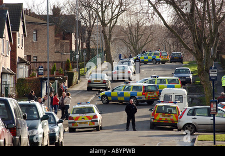 Police Armed Response Units, weapons and equipment in Blackpool, UK ...