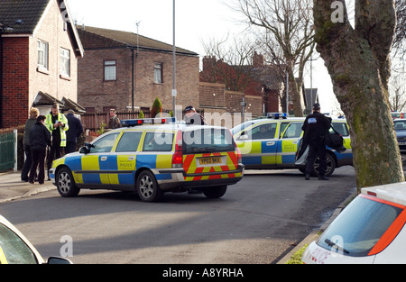Police Armed Response Units, weapons and equipment in Blackpool, UK ...
