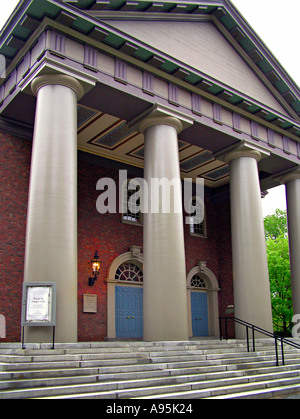 The University Memorial Chapel at Harvard University in Cambridge ...