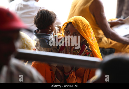 Mother & Child at Bhuj bus stand, Kutch, Gujarat, India Stock Photo - Alamy