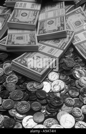 PILES OF BUNDLES OF AMERICAN BANK NOTES Stock Photo - Alamy