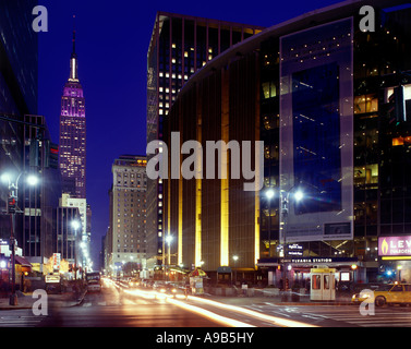 MADISON SQUARE GARDEN (©CHARLES LUCKMAN 1968) EIGHTH AVENUE MANHATTAN ...