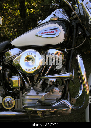 A POLICE HARLEY DAVIDSON MOTOR CYCLE Stock Photo - Alamy
