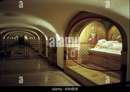 tombs beneath the Vatican in Rome, with burials of various popes Stock ...
