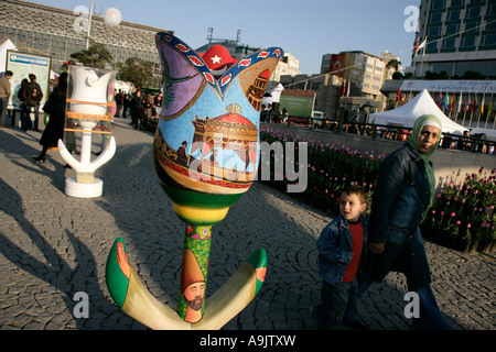 Tulip Festival on Taksim Square, Istanbul, Turkey Stock Photo - Alamy