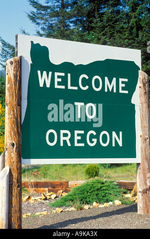 Welcome to California sign at the Oregon border on US highway 395 Stock ...