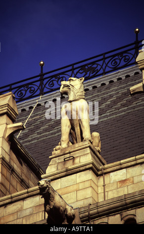 Gargoyle on the Natural History Museum London England Stock Photo - Alamy