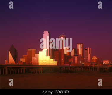 1992 HISTORICAL DOWNTOWN SKYLINE TRINITY RIVER GREENBELT PARK DALLAS ...