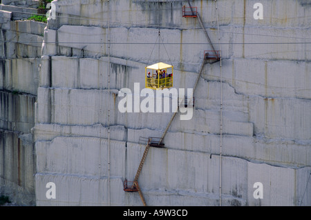 The Rock of Ages quarry at Barre, Vermont, USA. The worlds largest ...