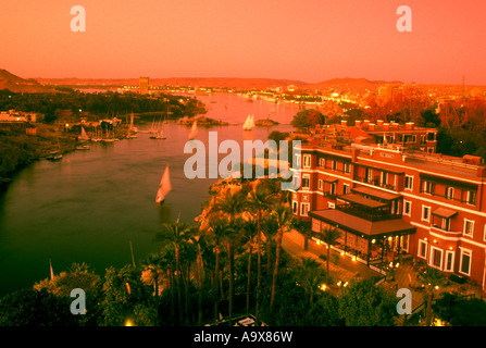 FELUCCAS OLD CATERACT HOTEL RIVER NILE ASWAN EGYPT Stock Photo - Alamy