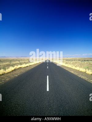 ROUTE B1 DESERT HIGHWAY NAMIBIA Stock Photo - Alamy