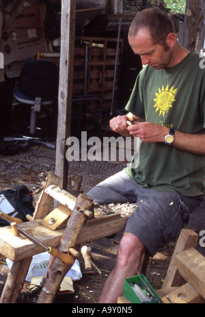 Traditional craftsman making willow hurdles Stock Photo - Alamy