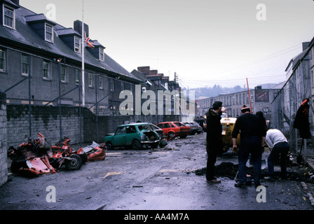 NEWRY BOMBING NORTHERN IRELAND 1985 9 RUC OFFICERS DIED IN IRA MORTAR ...