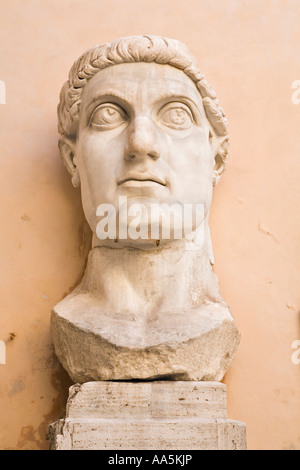 Colossal Statue of Emperor Constantine fragments on display in the ...