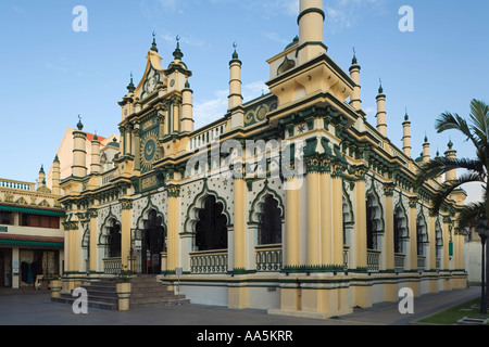 Masjid Abdul Gafoor Mosque in Little India, Singapore Stock Photo - Alamy